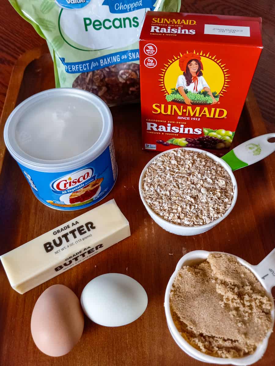 Amish Oatmeal Raisin Cookies Recipe - Amish Heritage