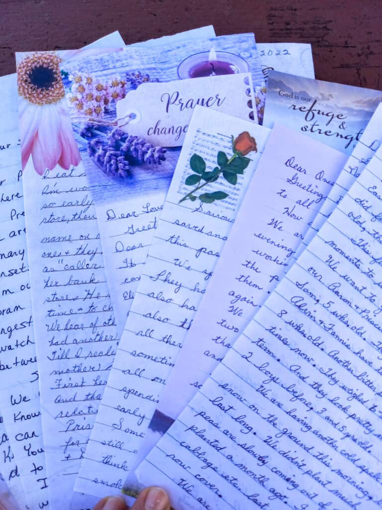 Amish Circle Letters - Amish Heritage