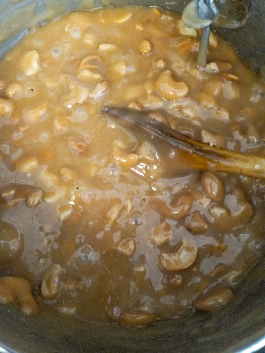 Amish Cashew Crunch Recipe (Buttery Candy Brittle) - Amish Heritage