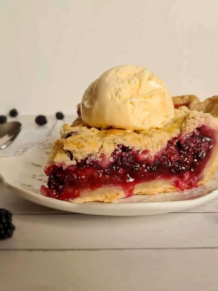 Amish Fry Pies Recipe - Amish Heritage